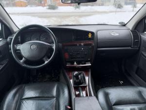 Melns Opel Omega 2001 Kauņa, ar dzinēja tilpumu 2.20 L un nobraukumu 290 tūkst. km par 1550 €, foto 16 vietnē AUTOMOTO.COM.LV