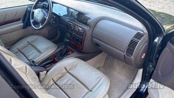 Black Opel Omega 1998 in Voru, with an engine capacity of 3.00 L and mileage of 152 thousand km for 5990 €, photo 9 on AUTOMOTO.COM.LV