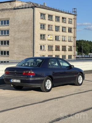 Blue Opel Omega 1996 in Riga, with an engine capacity of 2.50 L and mileage of 114 thousand km for 2000 €, photo 3 on AUTOMOTO.COM.LV