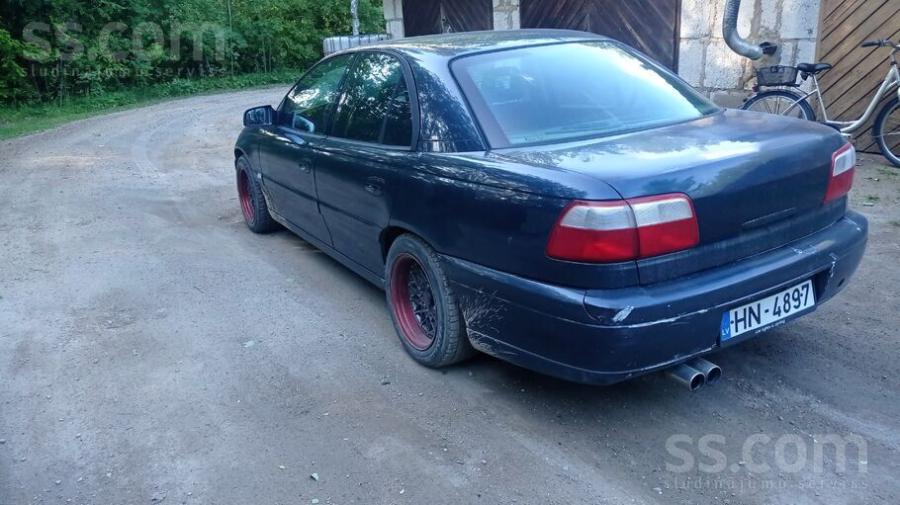 Zils Opel Omega 2000 Ogre, ar dzinēja tilpumu 2.50 L un nobraukumu 0 tūkst. km par 2500 €, foto 1 vietnē AUTOMOTO.COM.LV