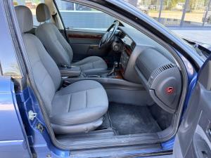 Zils Opel Omega 2002 Panevēža, ar dzinēja tilpumu 2.50 L un nobraukumu 317 tūkst. km par 1150 €, foto 18 vietnē AUTOMOTO.COM.LV