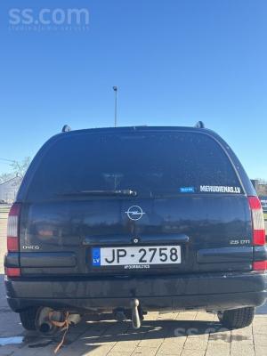 Zils Opel Omega 2003 Rīga, ar dzinēja tilpumu 2.50 L un nobraukumu 300 tūkst. km par 800 €, foto 4 vietnē AUTOMOTO.COM.LV