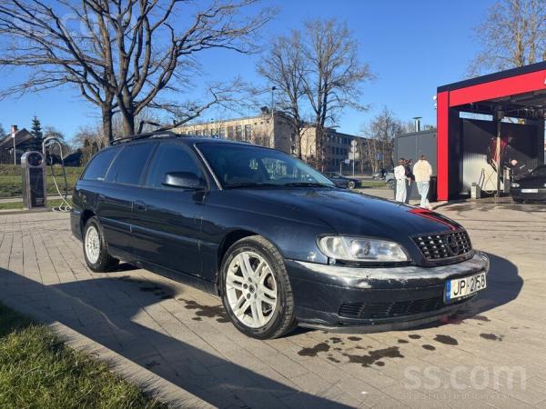 Синий Опель Омега 2003 в Рига, объемом двигателя 2.50 л и пробегом 300 тыс. км за 800 €, фото 5 на AUTOMOTO.COM.LV