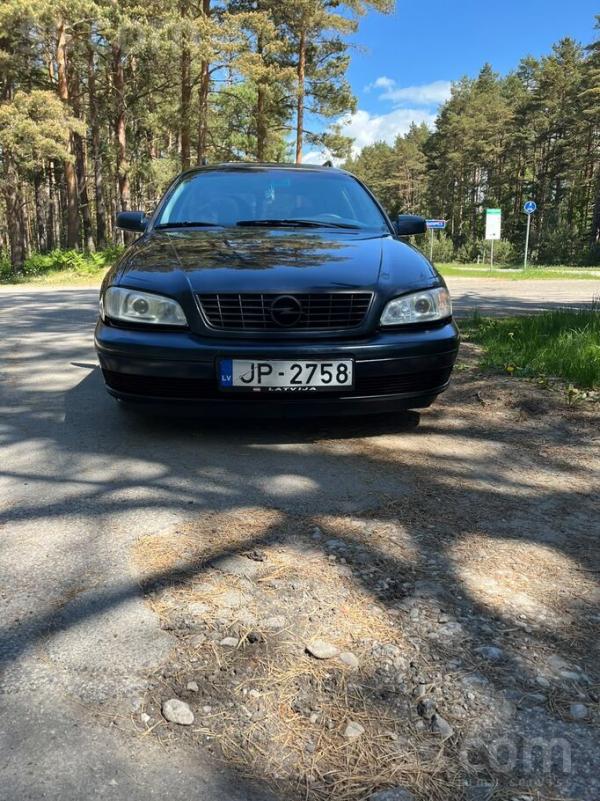 Blue Opel Omega 2003 in Ventspils, with an engine capacity of 2.50 L and mileage of 303 thousand km for 1600 €, photo 1 on AUTOMOTO.COM.LV