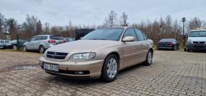 Brown Opel Omega 2000 in Riga, with an engine capacity of 2.20 L and mileage of 238 thousand km for 1500 €, photo 8 on AUTOMOTO.COM.LV