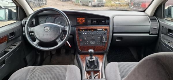 Brūns Opel Omega 2000 Rīga, ar dzinēja tilpumu 2.20 L un nobraukumu 238 tūkst. km par 1500 €, foto 9 vietnē AUTOMOTO.COM.LV