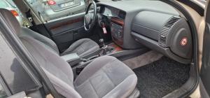 Brown Opel Omega 2000 in Riga, with an engine capacity of 2.20 L and mileage of 238 thousand km for 1500 €, photo 12 on AUTOMOTO.COM.LV