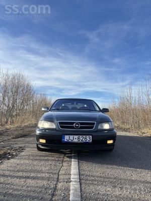 Green Opel Omega 2001 in Valmiera, with an engine capacity of 2.20 L and mileage of 251 thousand km for 900 €, photo 14 on AUTOMOTO.COM.LV