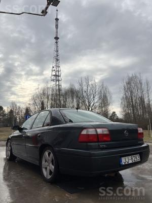 Green Opel Omega 2001 in Valmiera, with an engine capacity of 2.20 L and mileage of 251 thousand km for 900 €, photo 15 on AUTOMOTO.COM.LV