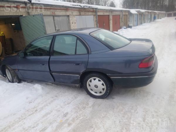 Pelēks Opel Omega 1995 Rīga, ar dzinēja tilpumu 2.00 L un nobraukumu 356 tūkst. km par 945 €, foto 1 vietnē AUTOMOTO.COM.LV