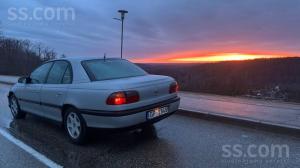 Pelēks Opel Omega 1997 Rīga, ar dzinēja tilpumu 2.00 L un nobraukumu 260 tūkst. km par 1000 €, foto 1 vietnē AUTOMOTO.COM.LV