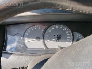 Grey Opel Omega 2000 in Ogre, with an engine capacity of 2.20 L and mileage of 200 thousand km for 1250 €, photo 10 on AUTOMOTO.COM.LV