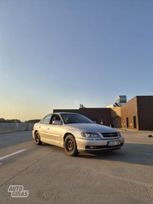 Pelēks Opel Omega 2000 Viļņa, ar dzinēja tilpumu 2.20 L un nobraukumu 409 tūkst. km par 600 €, foto  vietnē AUTOMOTO.COM.LV