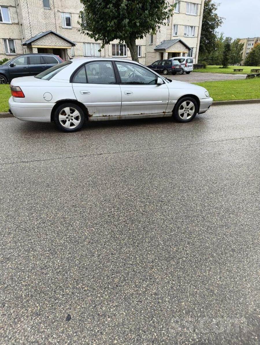 Pelēks Opel Omega 2003 Krāslava, ar dzinēja tilpumu 2.20 L un nobraukumu 433 tūkst. km par 500 €, foto 1 vietnē AUTOMOTO.COM.LV