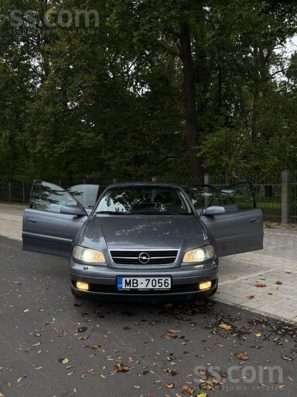 Pelēks Opel Omega 2003 Rīga, ar dzinēja tilpumu 2.20 L un nobraukumu 283 tūkst. km par 2950 €, foto 1 vietnē AUTOMOTO.COM.LV
