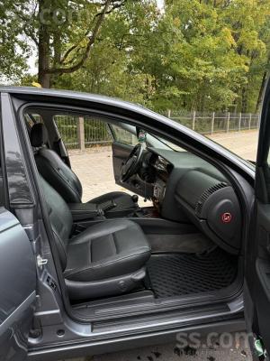 Pelēks Opel Omega 2003 Rīga, ar dzinēja tilpumu 2.20 L un nobraukumu 283 tūkst. km par 2950 €, foto 8 vietnē AUTOMOTO.COM.LV