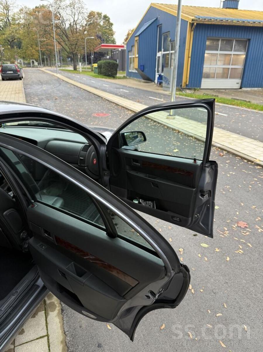 Pelēks Opel Omega 2003 Rīga, ar dzinēja tilpumu 2.20 L un nobraukumu 283 tūkst. km par 2950 €, foto 9 vietnē AUTOMOTO.COM.LV