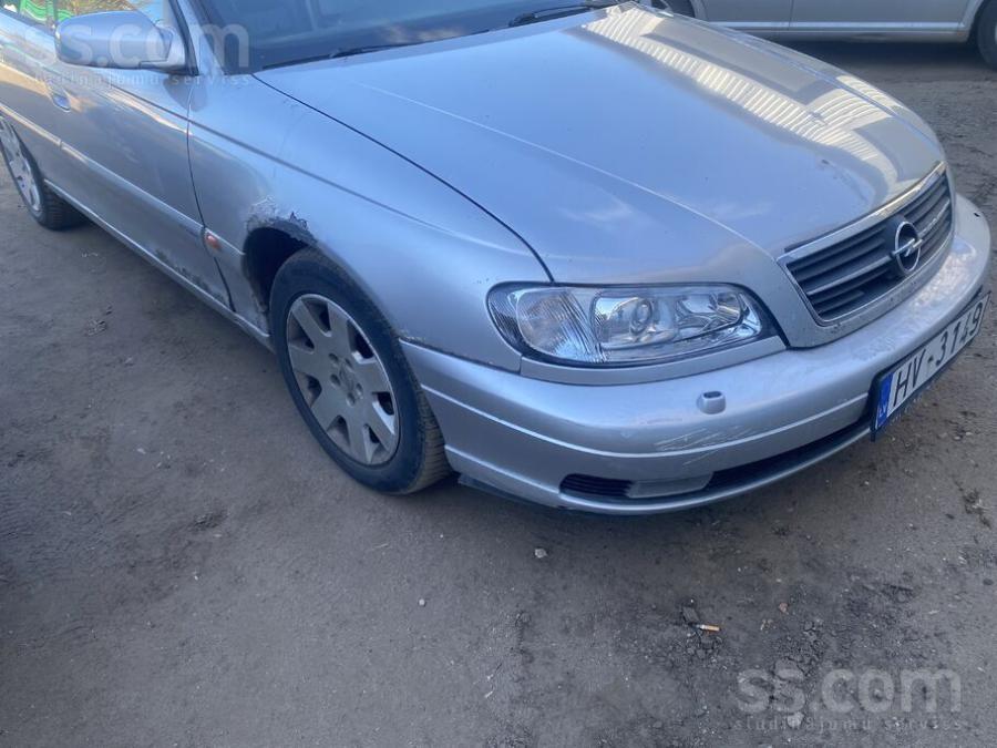 Pelēks Opel Omega 2001 Daugavpils, ar dzinēja tilpumu 2.50 L un nobraukumu 380 tūkst. km par 700 €, foto 1 vietnē AUTOMOTO.COM.LV