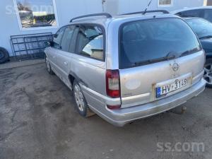 Pelēks Opel Omega 2001 Daugavpils, ar dzinēja tilpumu 2.50 L un nobraukumu 380 tūkst. km par 700 €, foto 7 vietnē AUTOMOTO.COM.LV