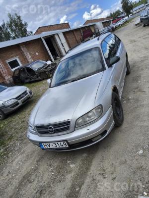 Опель Омега 2001 в Даугавпилс на AUTOMOTO.COM.LV Серый Опель Омега 2001 в Даугавпилс, объемом двигателя 2.50 л и пробегом 380 тыс. км за 650 €, фото 1 на AUTOMOTO.COM.LV