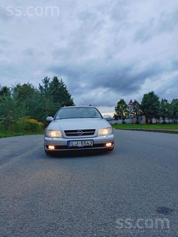 Grey Opel Omega 2002 in Riga, with an engine capacity of 2.50 L and mileage of 253 thousand km for 650 €, photo 6 on AUTOMOTO.COM.LV