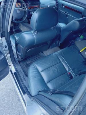 Grey Opel Omega 2002 in Riga, with an engine capacity of 2.50 L and mileage of 253 thousand km for 650 €, photo 8 on AUTOMOTO.COM.LV