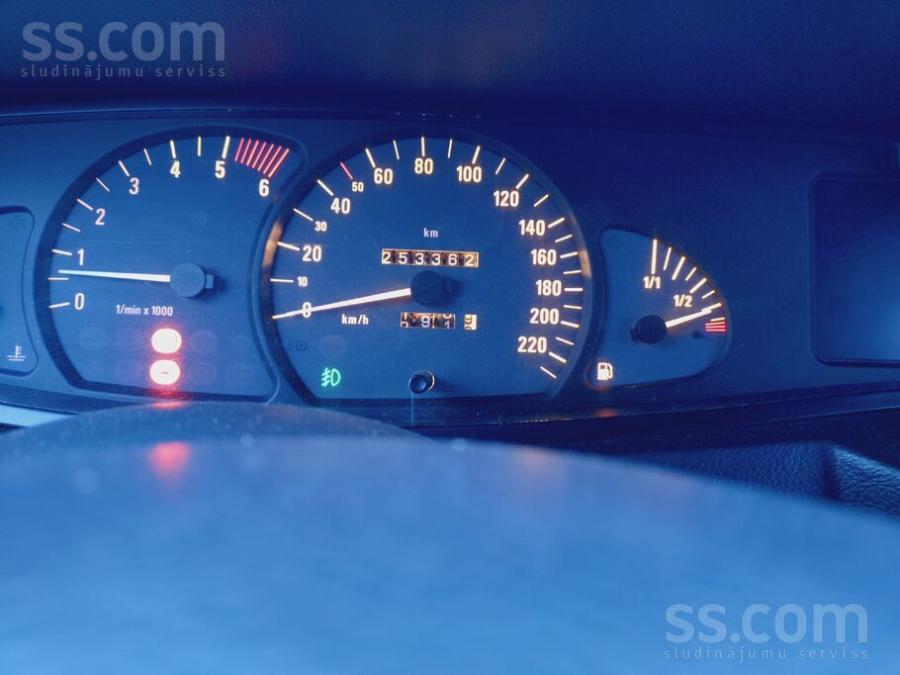 Grey Opel Omega 2002 in Riga, with an engine capacity of 2.50 L and mileage of 253 thousand km for 650 €, photo 13 on AUTOMOTO.COM.LV