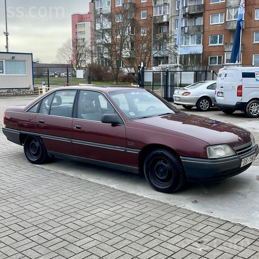 Sarkans Opel Omega 1988 Liepāja, ar dzinēja tilpumu 2.00 L un nobraukumu 254 tūkst. km par 2400 €, foto 25 vietnē AUTOMOTO.COM.LV