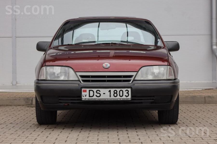 Red Opel Omega 1988 in Riga, with an engine capacity of 2.00 L and mileage of 0 thousand km for 2495 €, photo 3 on AUTOMOTO.COM.LV