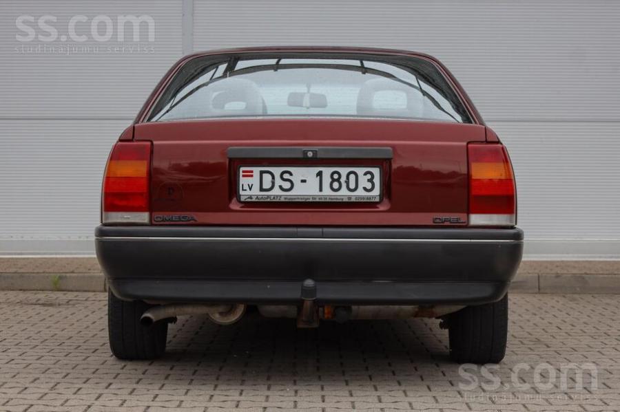 Red Opel Omega 1988 in Riga, with an engine capacity of 2.00 L and mileage of 0 thousand km for 2495 €, photo 6 on AUTOMOTO.COM.LV