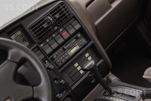 Red Opel Omega 1988 in Riga, with an engine capacity of 2.00 L and mileage of 0 thousand km for 2495 €, photo 12 on AUTOMOTO.COM.LV