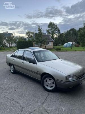 Opel Omega 1988 Panevēža, ar dzinēja tilpumu 2.00 L un nobraukumu 250 tūkst. km par 2000 €, foto  vietnē AUTOMOTO.COM.LV