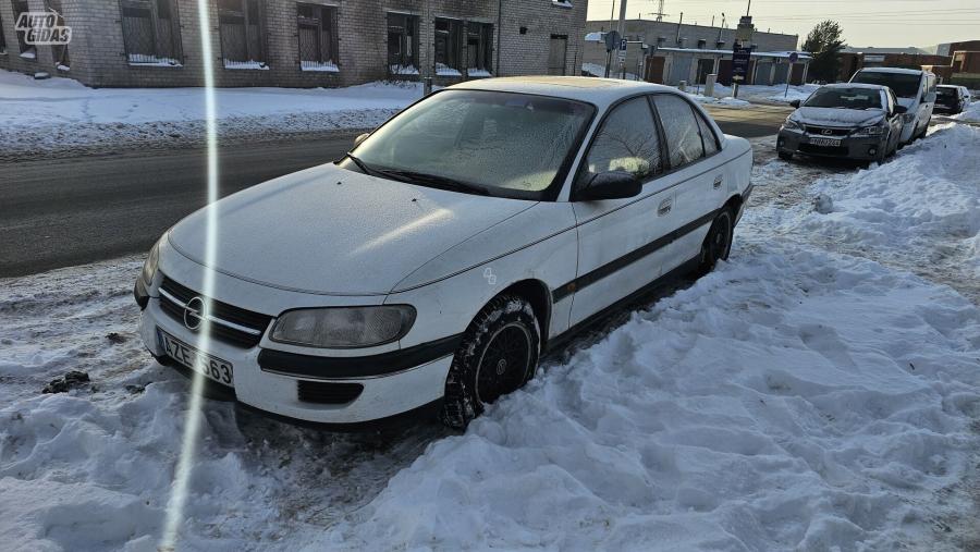 Opel Omega 1994 in Kaunas, with an engine capacity of 2.00 L and mileage of 185 thousand km for 550 €, photo 4 on AUTOMOTO.COM.LV