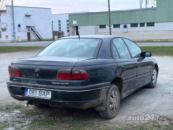 Опель Омега 1997 в Нарва, объемом двигателя 2.00 л и пробегом 229 тыс. км за 400 €, фото 8 на AUTOMOTO.COM.LV