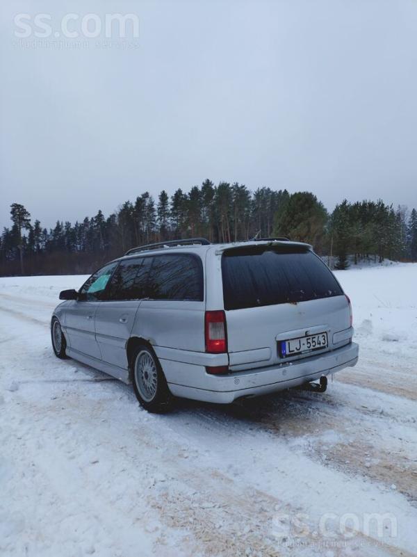 Opel Omega 2002 Rīga, ar dzinēja tilpumu 2.50 L un nobraukumu 253 tūkst. km par 900 €, foto 4 vietnē AUTOMOTO.COM.LV