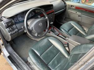 Opel Omega 2002 in Tallinn, with an engine capacity of 2.50 L and mileage of 336 thousand km for 1000 €, photo 5 on AUTOMOTO.COM.LV