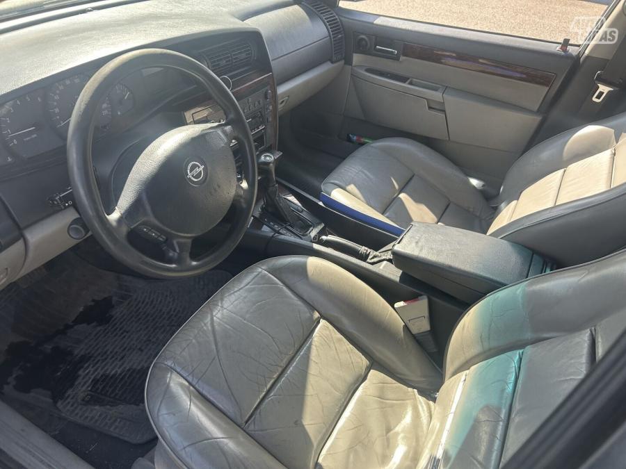 Opel Omega 2003 in Elektrenai, with an engine capacity of 2.50 L and mileage of 338 thousand km for 600 €, photo 6 on AUTOMOTO.COM.LV