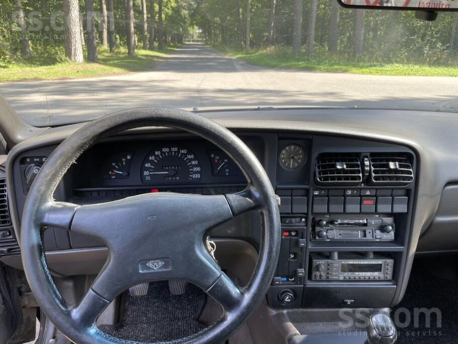 Violet Opel Omega 1990 in Riga, with an engine capacity of 2.00 L and mileage of 181 thousand km for 2500 €, photo 6 on AUTOMOTO.COM.LV