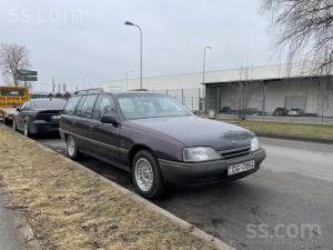 Violet Opel Omega 1990 in Riga, with an engine capacity of 2.00 L and mileage of 181 thousand km for 2500 €, photo 11 on AUTOMOTO.COM.LV