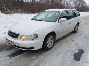 Balts Opel Omega 2002 Klaipėda, ar dzinēja tilpumu 2.17 L un nobraukumu 360 tūkst. km par 990 €, foto  vietnē AUTOMOTO.COM.LV