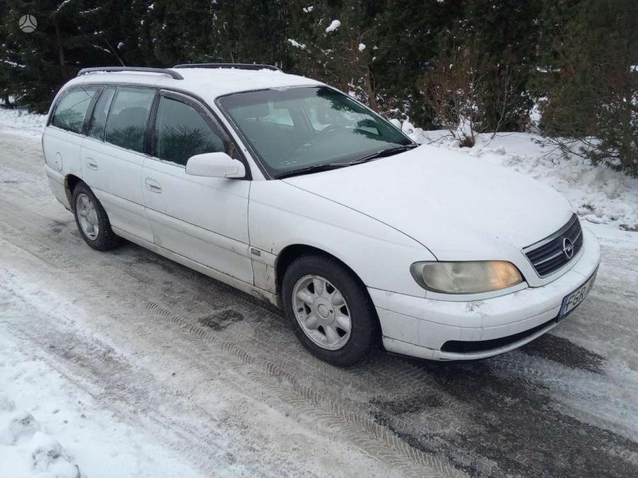 White Opel Omega 2002 in Klaipeda, with an engine capacity of 2.17 L and mileage of 360 thousand km for 990 €, photo 2 on AUTOMOTO.COM.LV