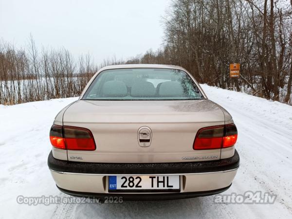 Yellow Opel Omega 1998 in Saue, with an engine capacity of 2.00 L and mileage of 212 thousand km for 1900 €, photo 8 on AUTOMOTO.COM.LV