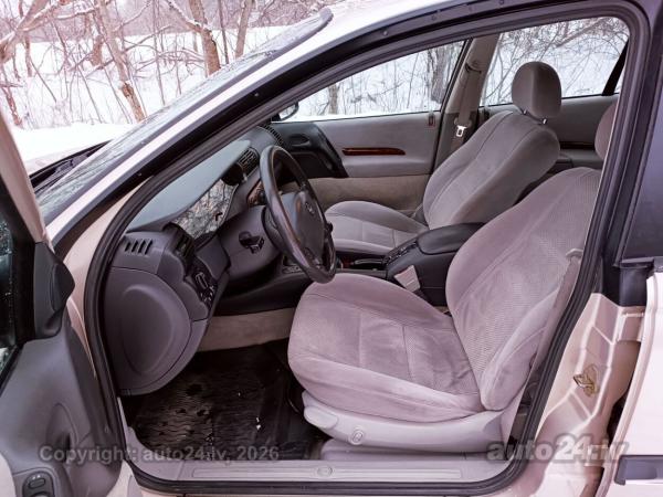 Yellow Opel Omega 1998 in Saue, with an engine capacity of 2.00 L and mileage of 212 thousand km for 1900 €, photo 11 on AUTOMOTO.COM.LV