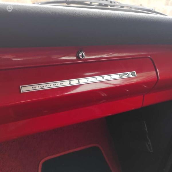 Sarkans Opel Rekord 1966 Jonava, ar dzinēja tilpumu 1.90 L un nobraukumu 46 tūkst. km par 11000 €, foto 6 vietnē AUTOMOTO.COM.LV