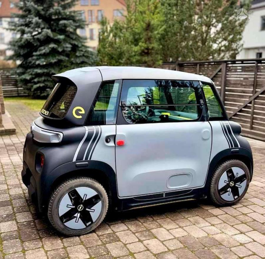 Grey Opel Rocks-e 2023 in Vilnius, with an engine capacity of 0.00 L and mileage of 16 thousand km for 8300 €, photo 3 on AUTOMOTO.COM.LV