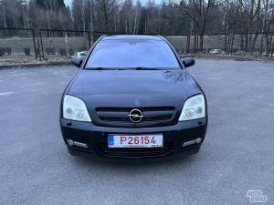 Melns Opel Signum 2003 Viļņa, ar dzinēja tilpumu 2.00 L un nobraukumu 235 tūkst. km par 1000 €, foto  vietnē AUTOMOTO.COM.LV