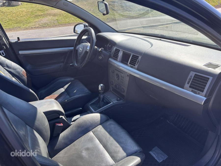 Melns Opel Signum 2003 Narva, ar dzinēja tilpumu 2.20 L un nobraukumu 329 tūkst. km par 799 €, foto 6 vietnē AUTOMOTO.COM.LV