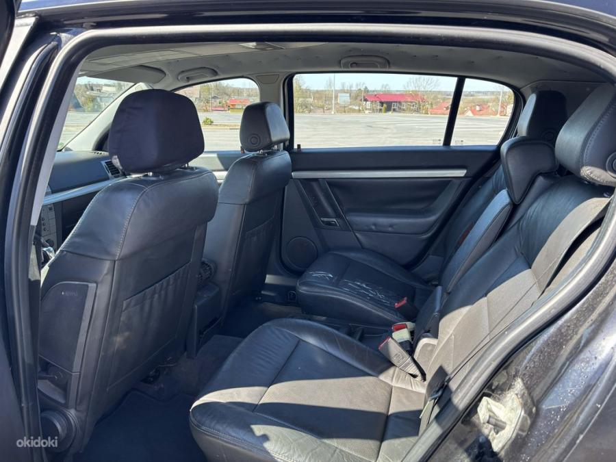 Melns Opel Signum 2003 Narva, ar dzinēja tilpumu 2.20 L un nobraukumu 329 tūkst. km par 799 €, foto 13 vietnē AUTOMOTO.COM.LV