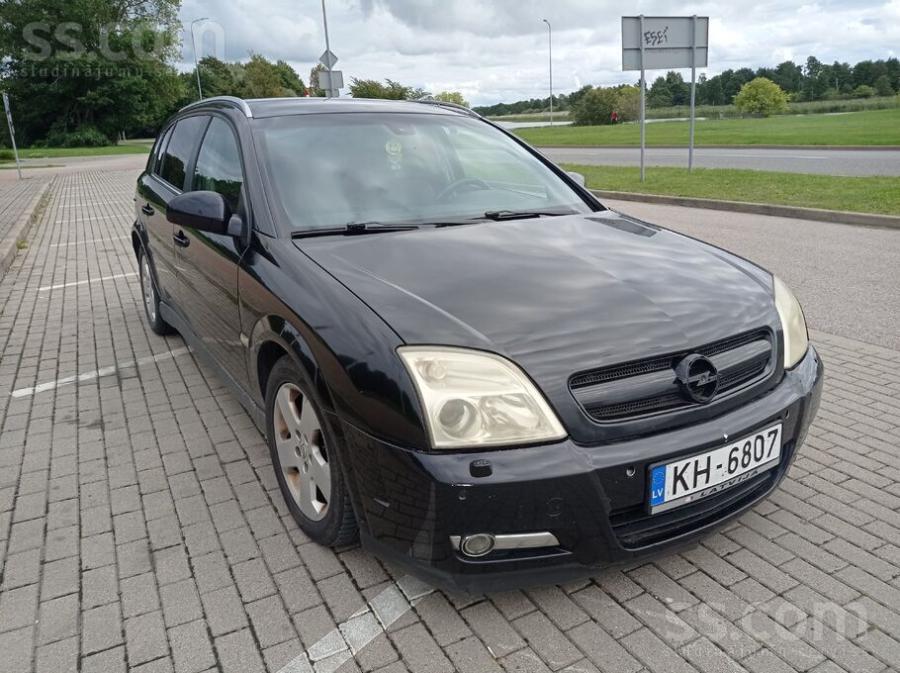 Melns Opel Signum 2003 Liepāja, ar dzinēja tilpumu 2.20 L un nobraukumu 294 tūkst. km par 1000 €, foto 5 vietnē AUTOMOTO.COM.LV