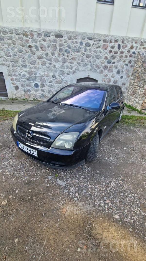 Opel Signum 2004 Jelgava vietnÄ Melns Opel Signum 2004 Jelgava, ar dzinÄja tilpumu 2.20 L un nobraukumu 438 tÅ«kst. km par 1000 ā¬, foto 1 vietnÄ AUTOMOTO.COM.LV